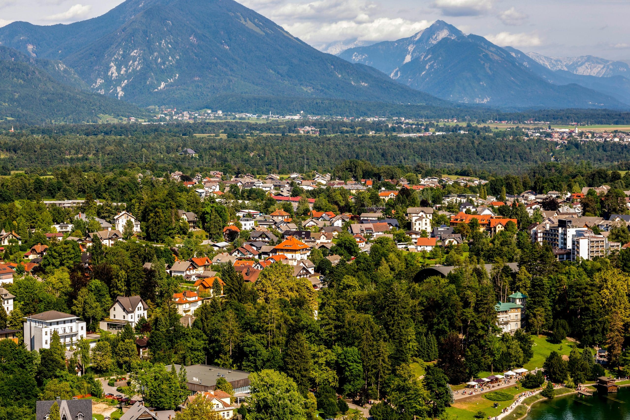 Travel Destinations That Inspire Curiosity | InsightsDaily